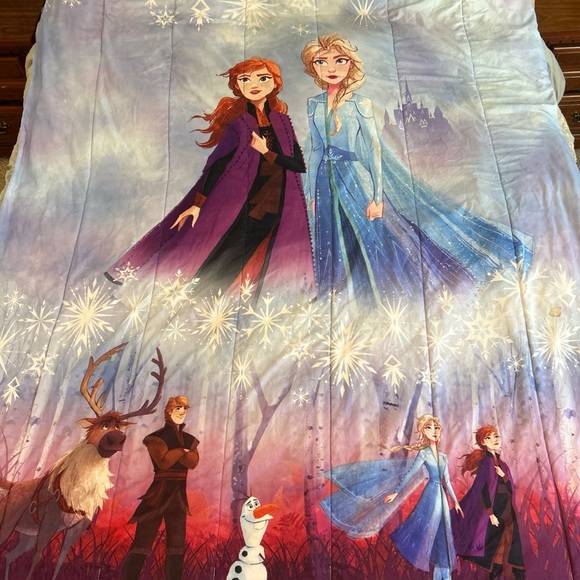 Disney | Bedding | Disney Frozen Comforter With Purple And Blue Tones ...